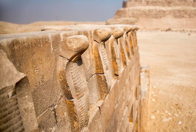 Articles about monuments and treasures: geology of building materials.